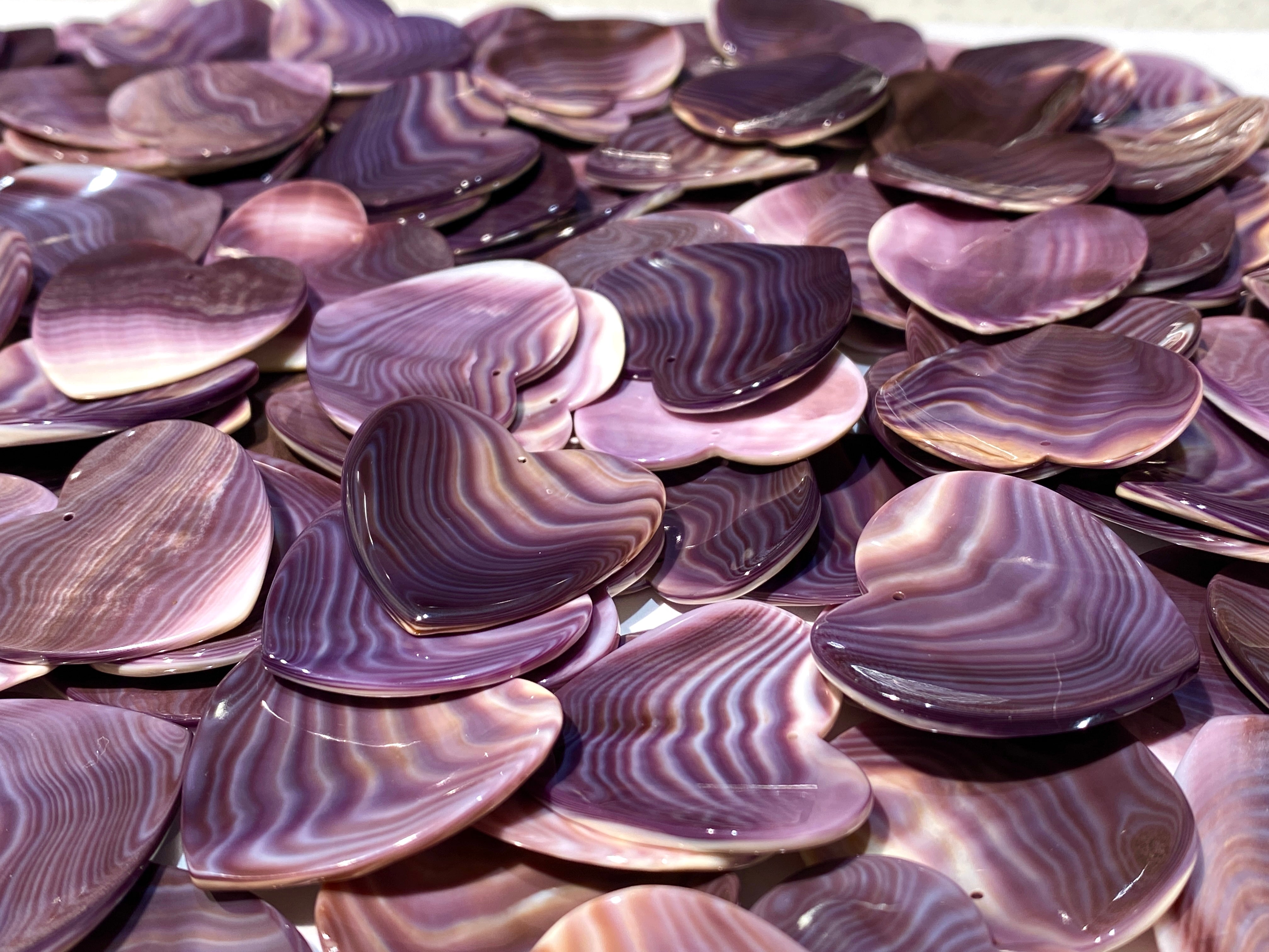 Aloha Gems USA - Exquisite Shell Beads Manufacturer & Retailer